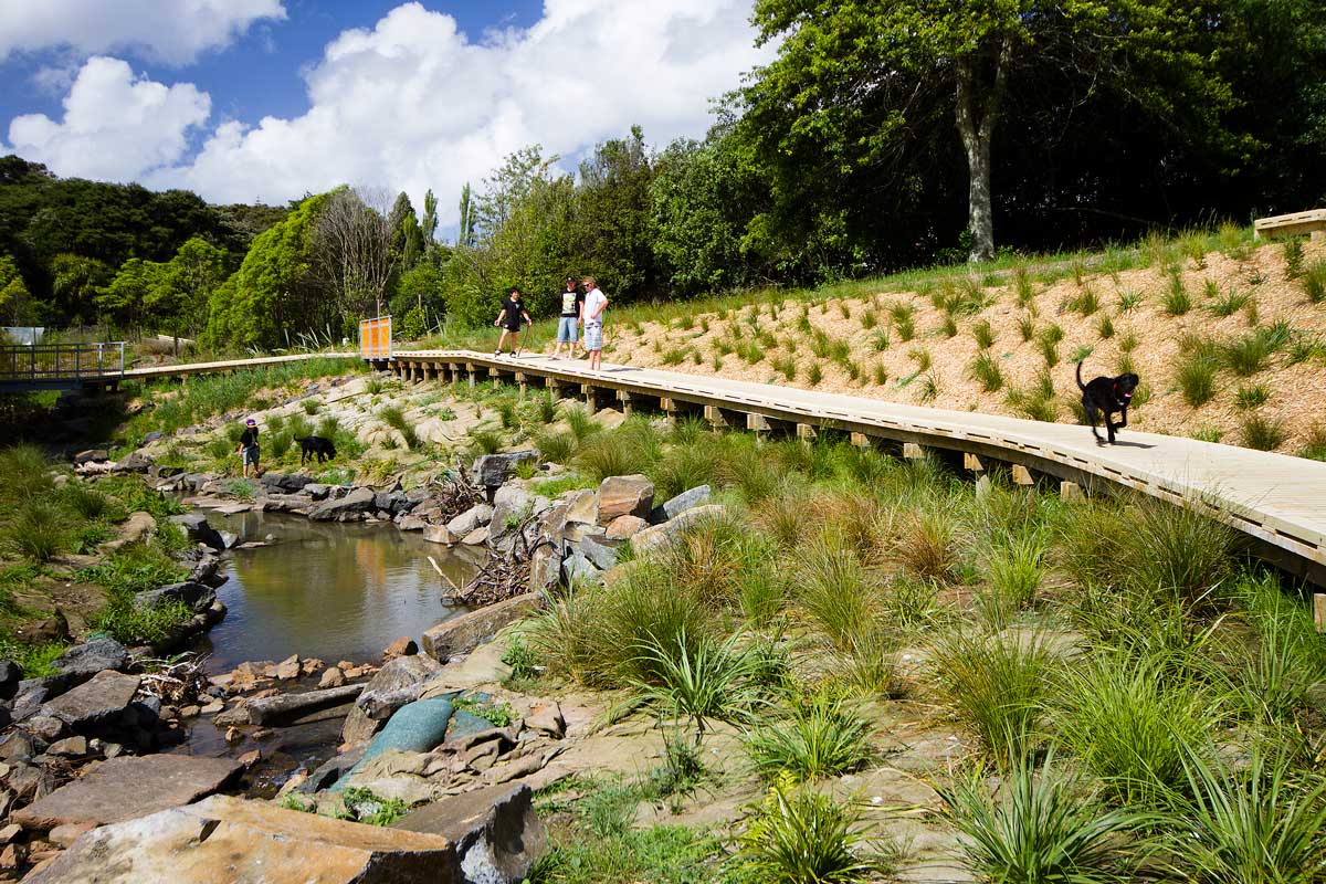 07 Footbridge design precedents